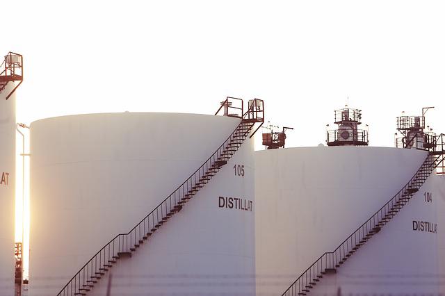 OilPro » How common are fires in outdoor oil storage tanks?